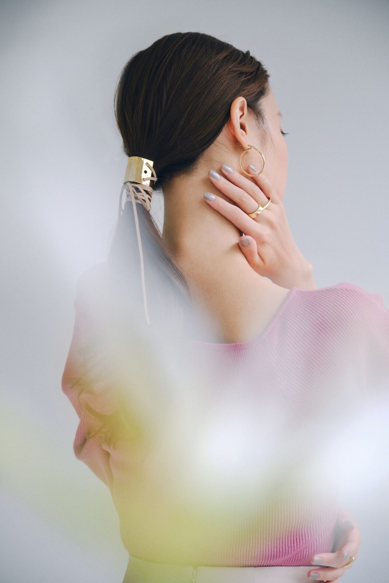 女優・モデルの宮本茉由を起用したSNIDELの心ときめく春のコレクションが到着 | ihme[イフミー]