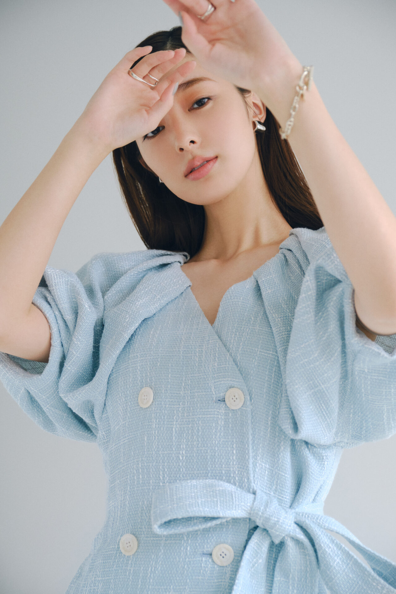 CanCam専属モデルで女優の宮本茉由を起用したSNIDELのセンシュアルムード漂う春のLOOKコレクション "Graceful Spring"が公開 | ihme[イフミー]