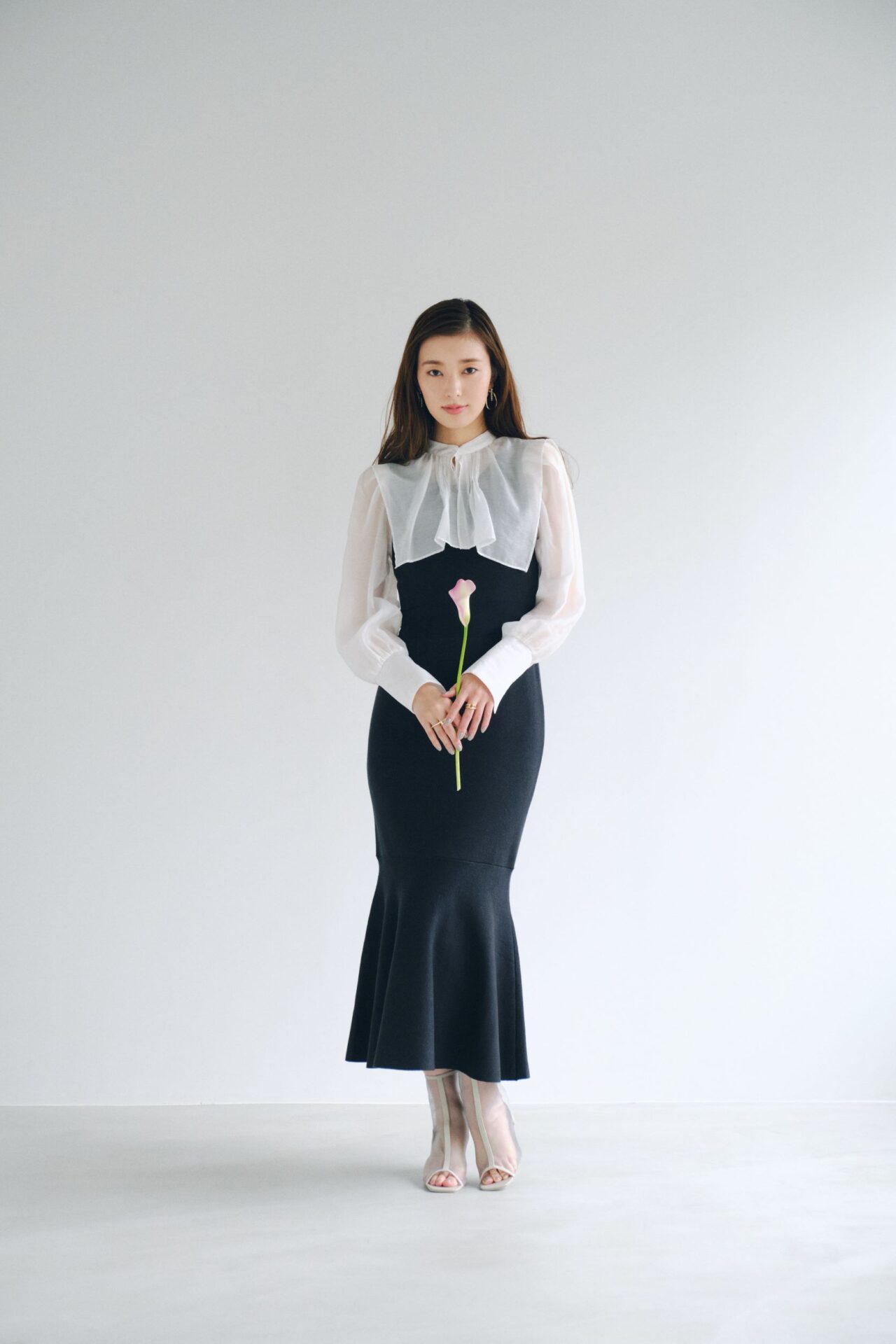 女優・モデルの宮本茉由を起用したSNIDELの心ときめく春のコレクションが到着 | ihme[イフミー]